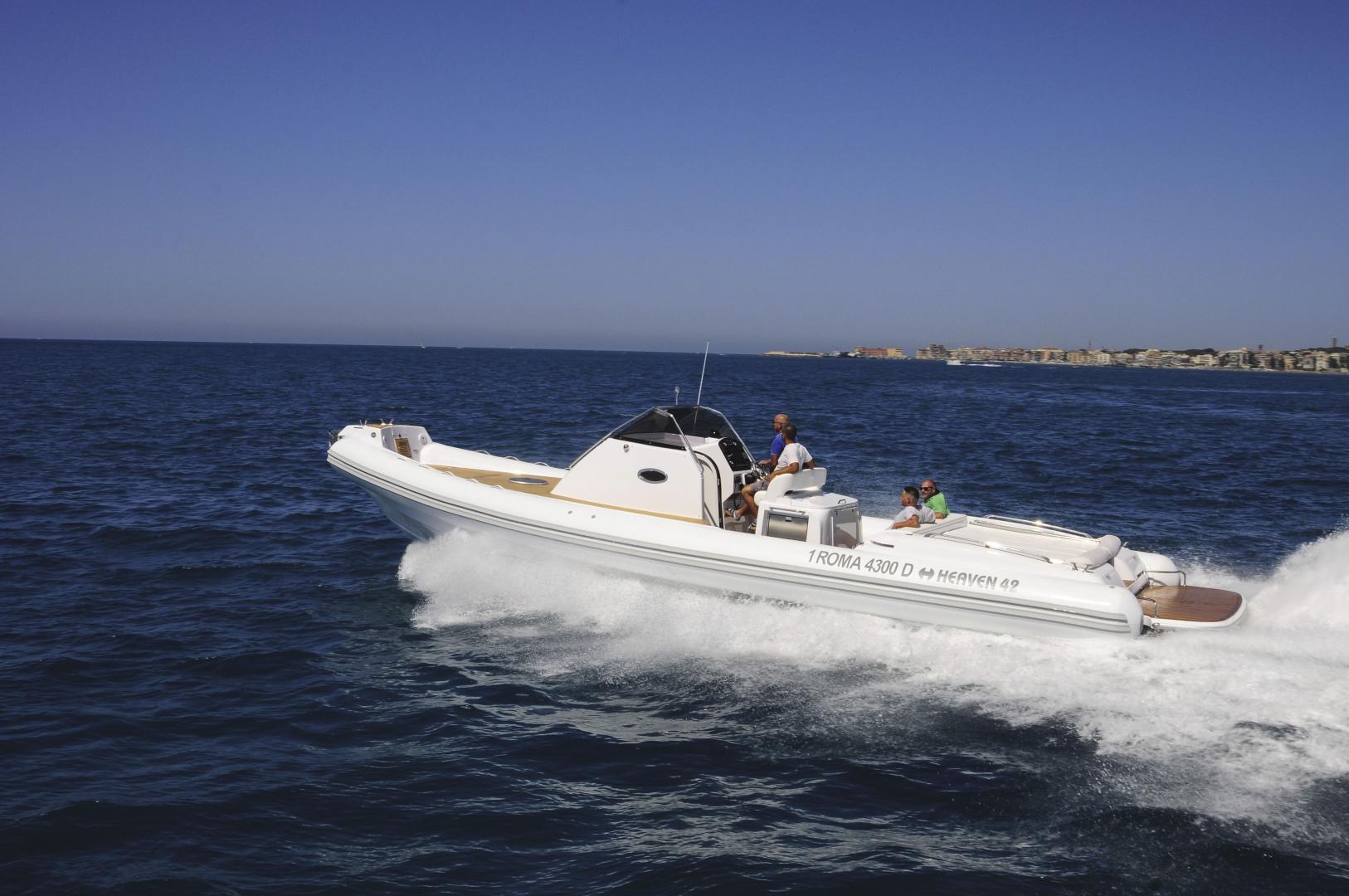 Pressmare | Nuovo 42 WA con i primi motori Yanmar 440 Common Rail