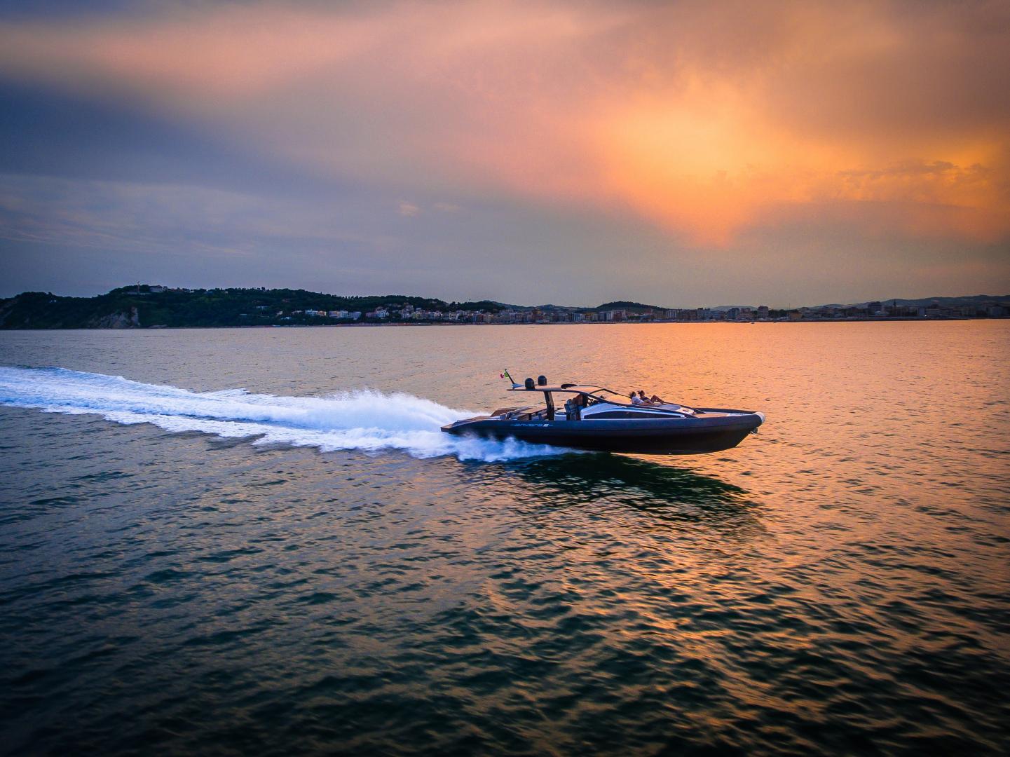 Pressmare | Anvera 55: nuove foto per lo yacht crossover