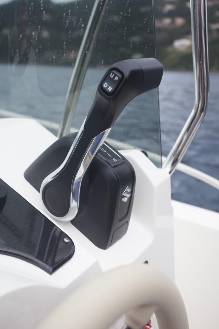 Pressmare | Suzuki launches stylish new mechanical binnacle-mount ...