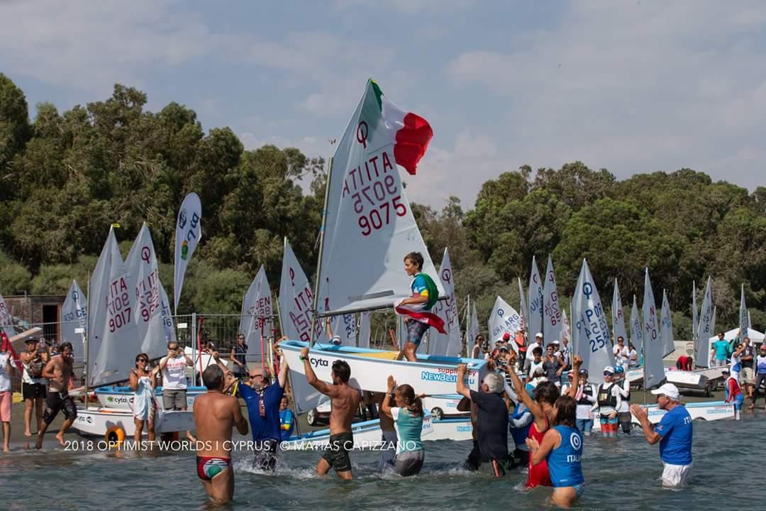 Pressmare | Marco Gradoni si laurea Campione del Mondo Optimist 2018 a ...