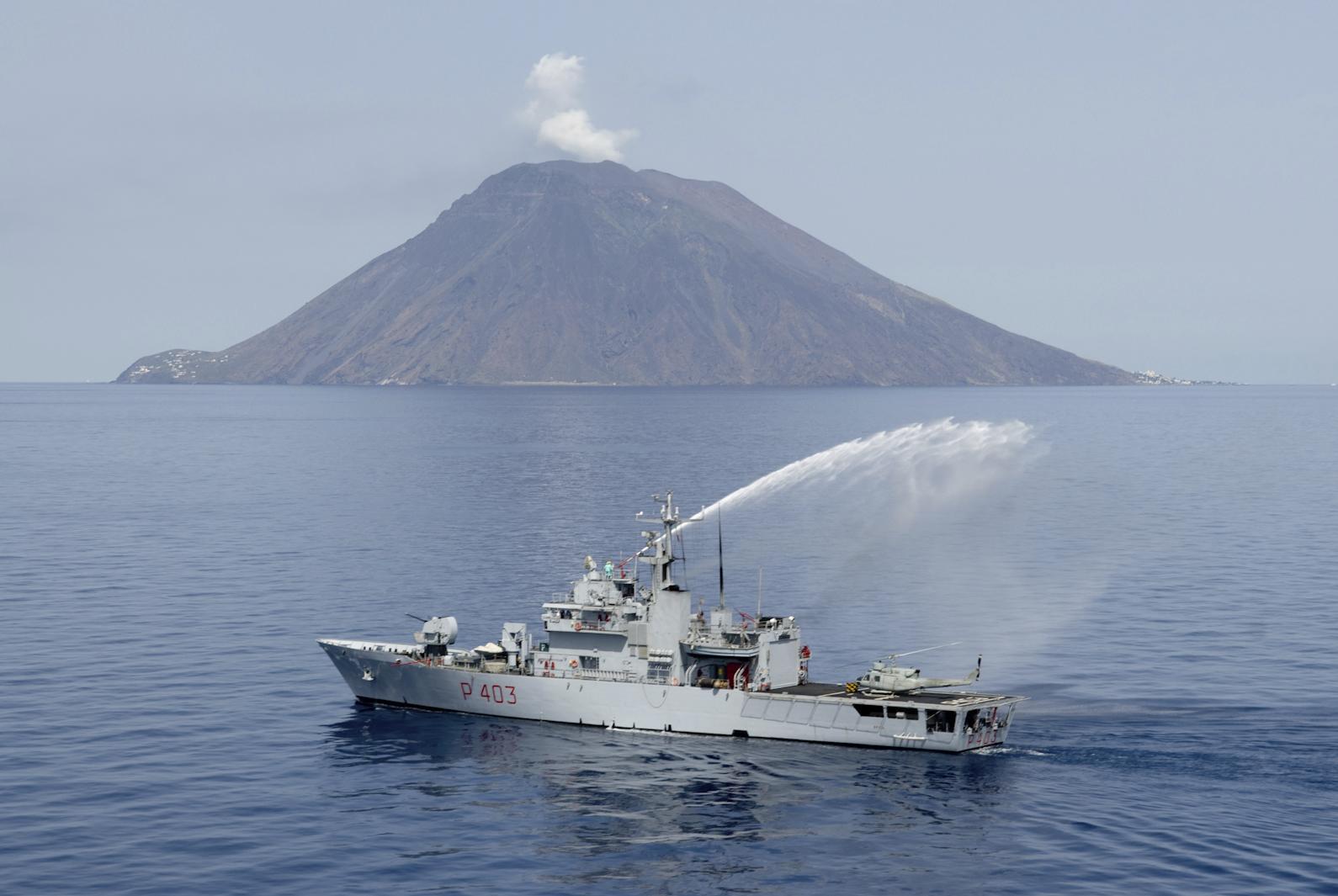 Pressmare | Marina Militare: supporto medico da nave Spica ad un ...