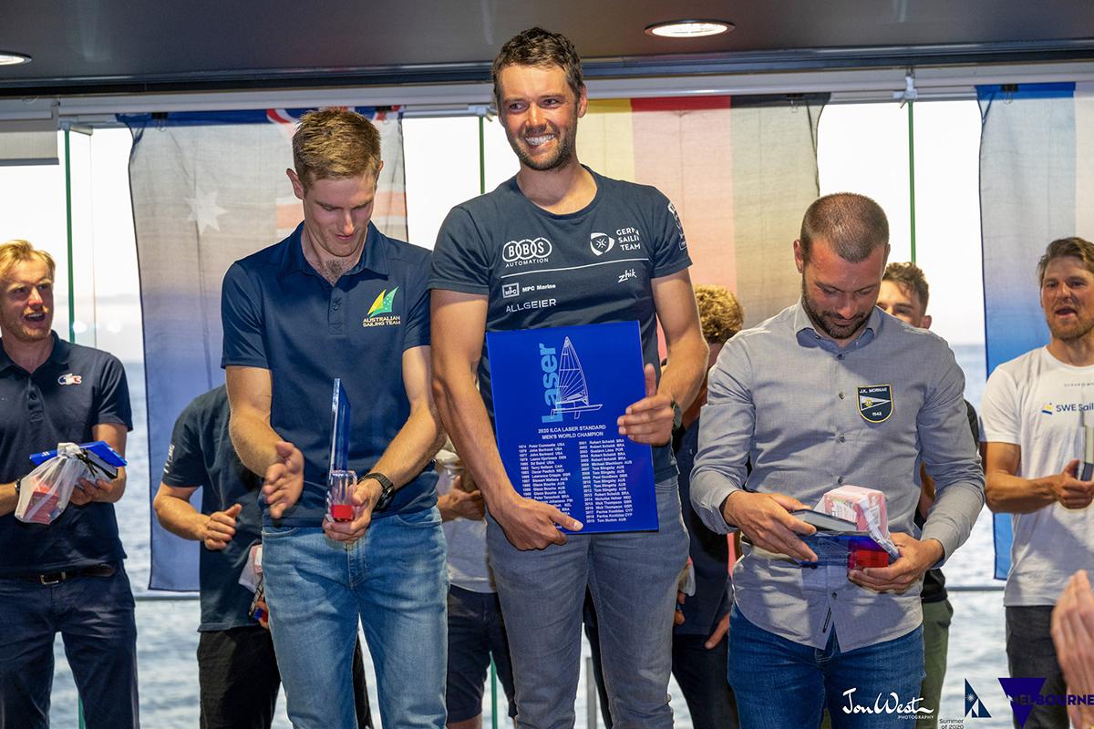Pressmare | Philipp Buhl segelt vor Melbourne zum Laser-Weltmeistertitel