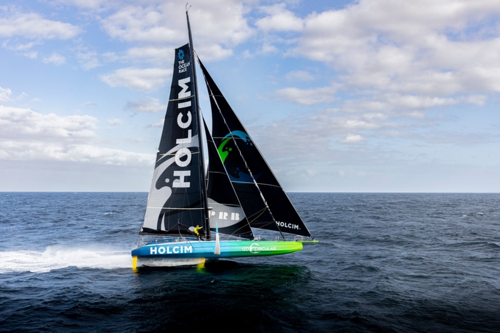Pressmare | Skipper Kevin Escoffier announces Holcim-PRB crew