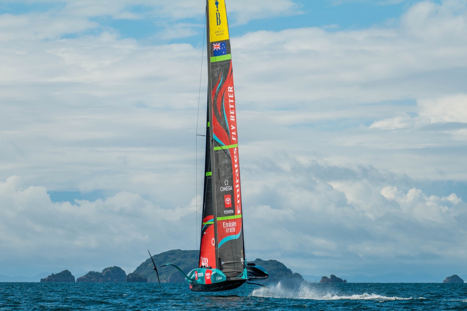 Pressmare | Emirates Team New Zealand sign off the AC75 in Auckland