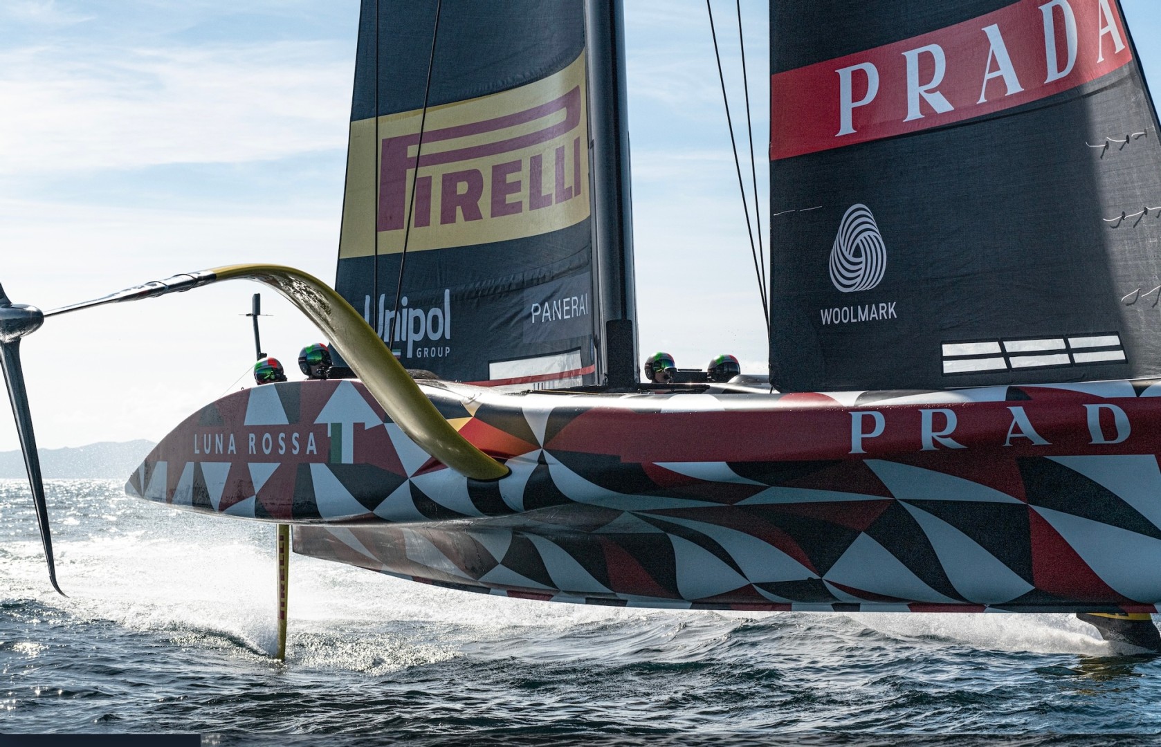 Pressmare | America's Cup, next gen Luna Rossa as Swiss switch