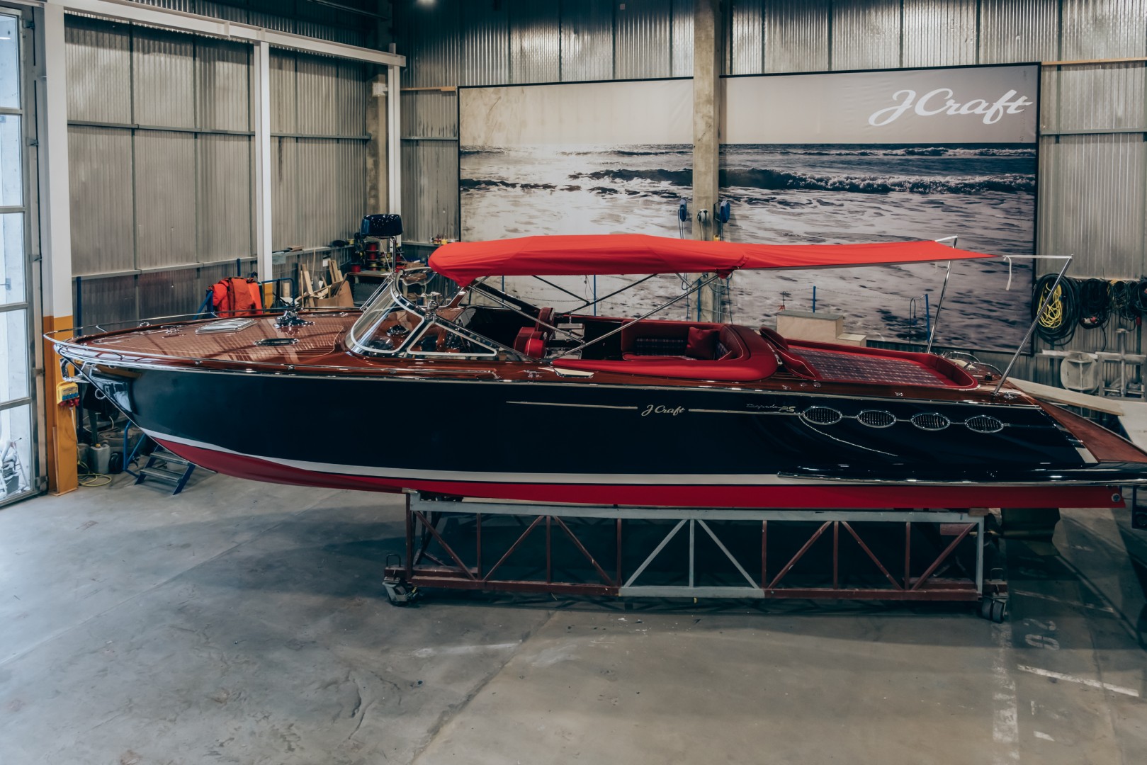 Pressmare | J Craft Boats AB announces first United States delivery
