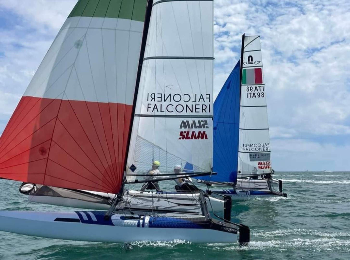 Pressmare | Nacra 17 Worlds, 49er & 49erFX Europeans: Tita-Banti d’oro
