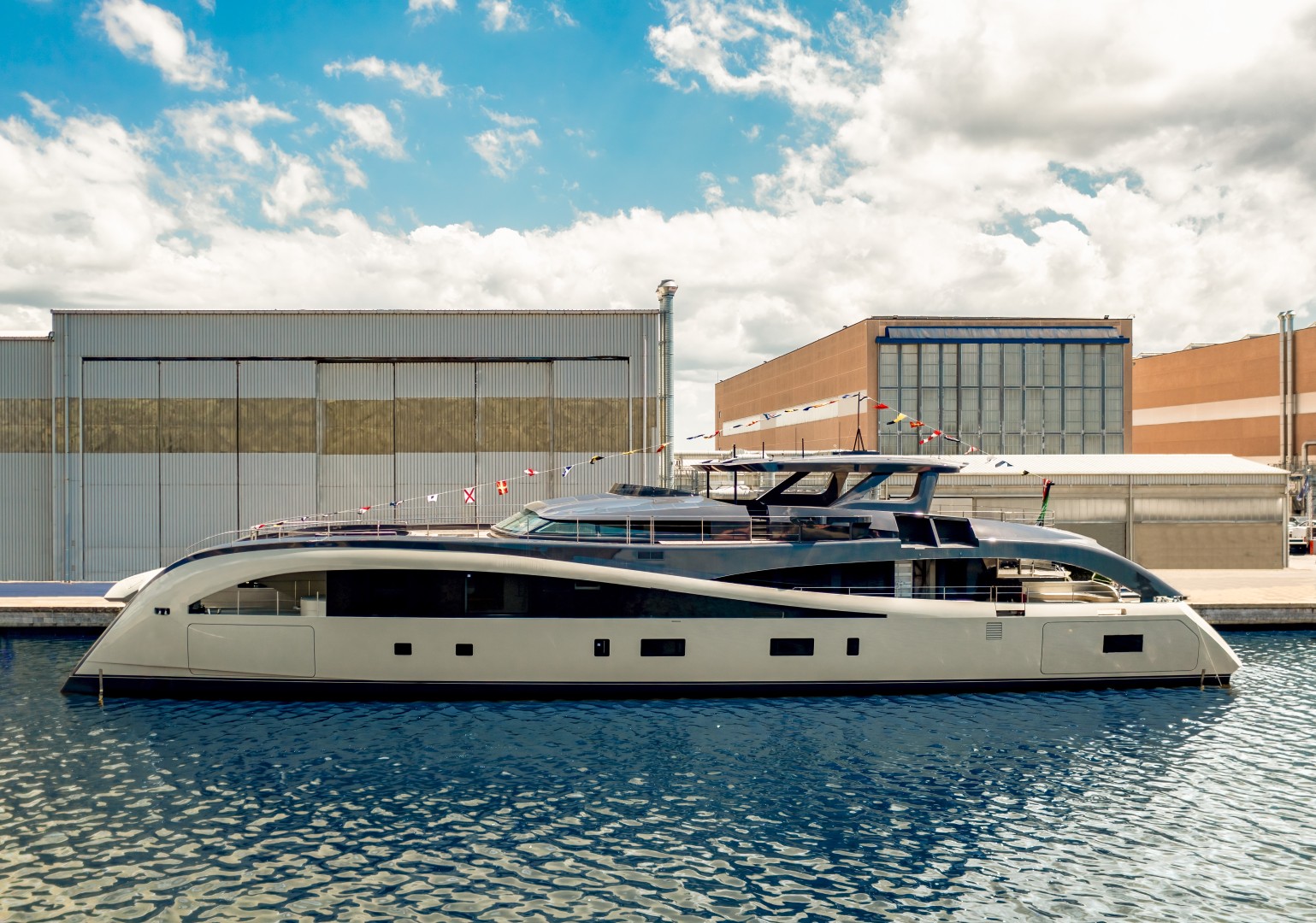 Pressmare | Rossinavi launches M/Y Seawolf X