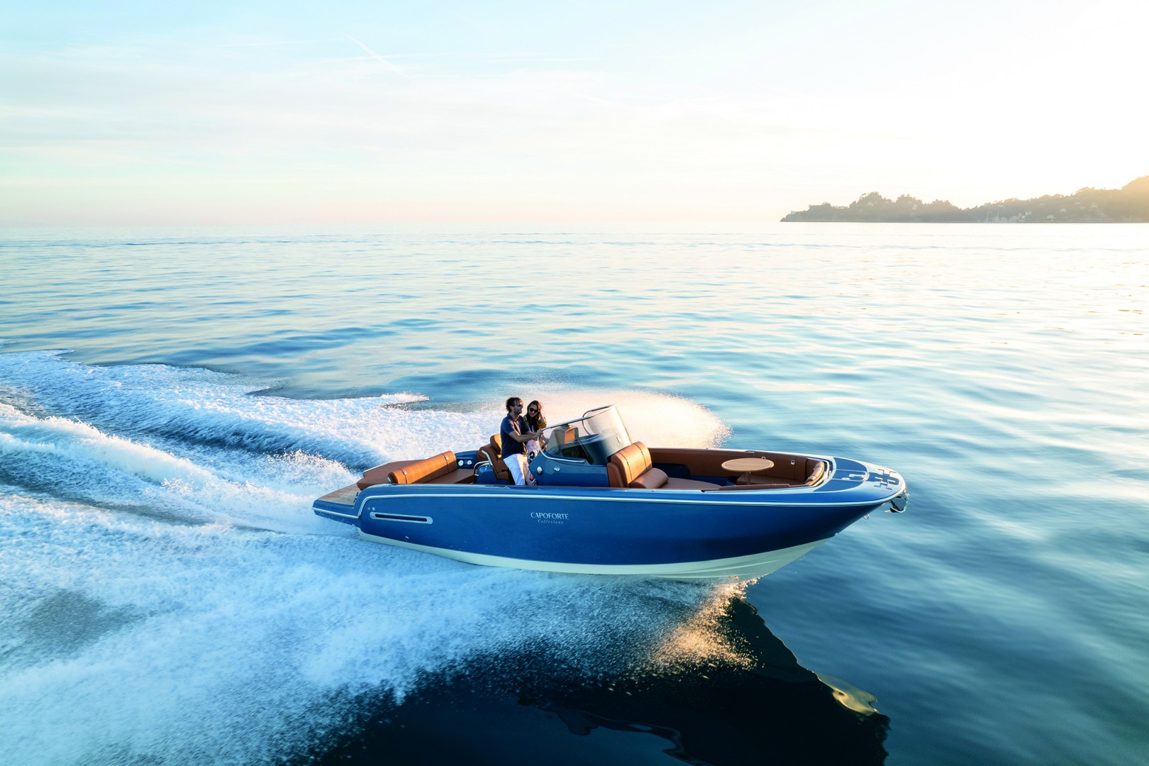 Pressmare | Vanilla Sea Chartering Network: Motorboot-Charter mit Stil