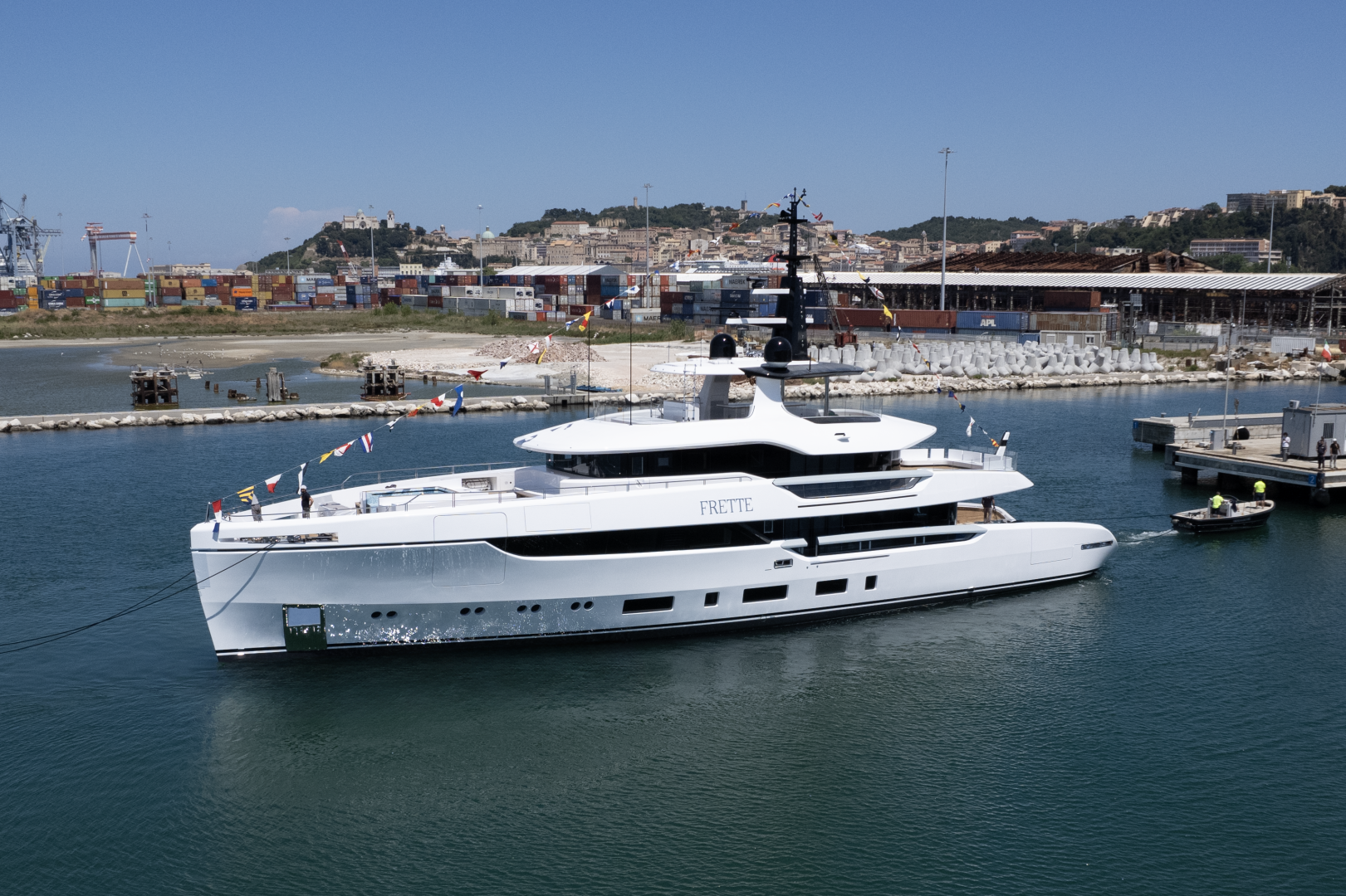 Pressmare | Columbus Atlantique 43 M/Y Frette launch ceremony