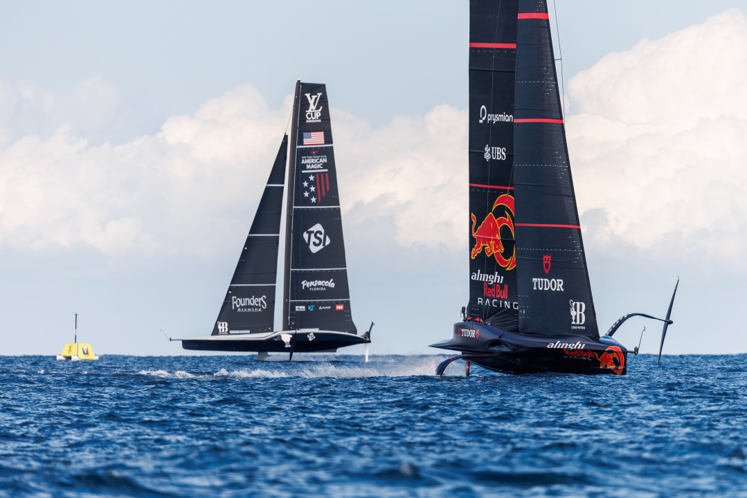 Pressmare | Solider zweiter Sieg für Alinghi Red Bull Racing