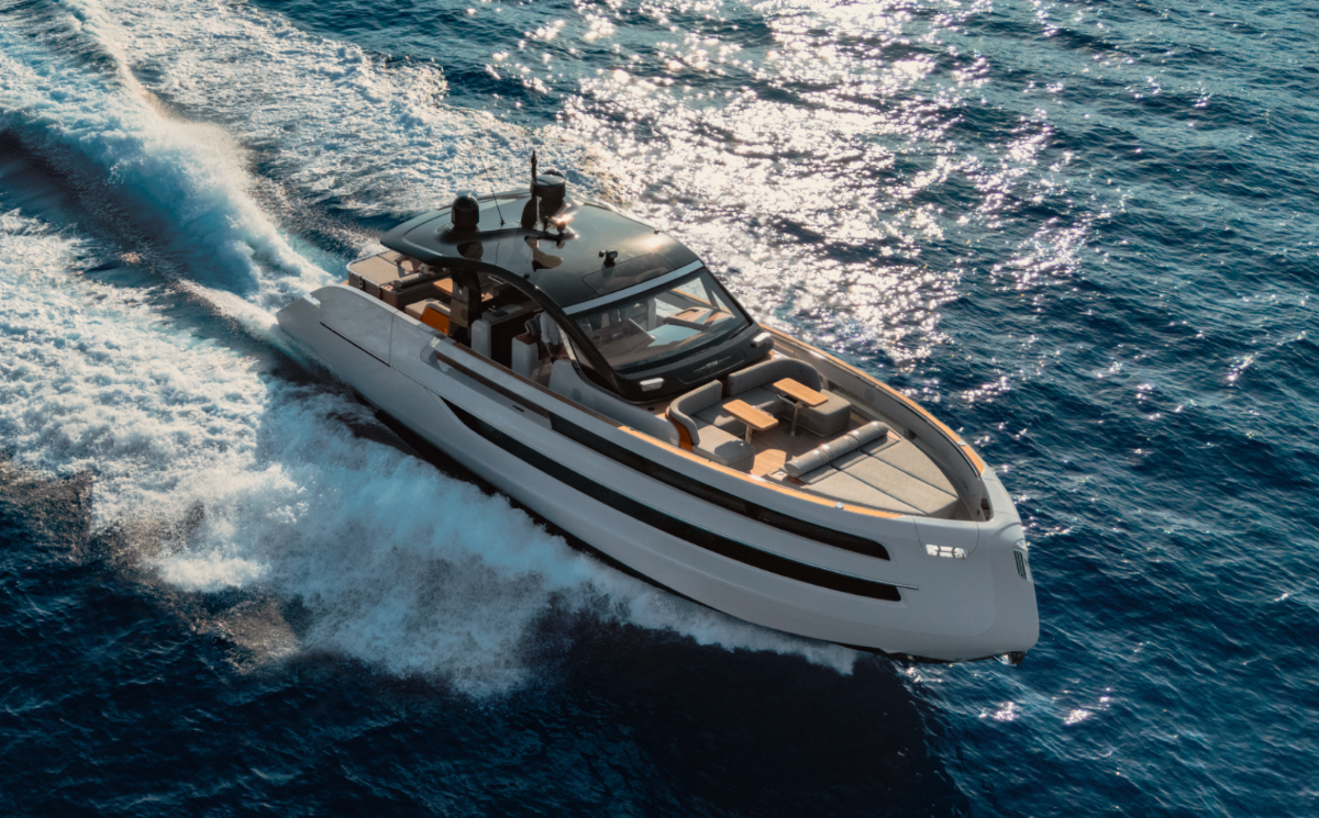 Pressmare | Invictus Yacht presents new flagship TT550 at Genoa ...